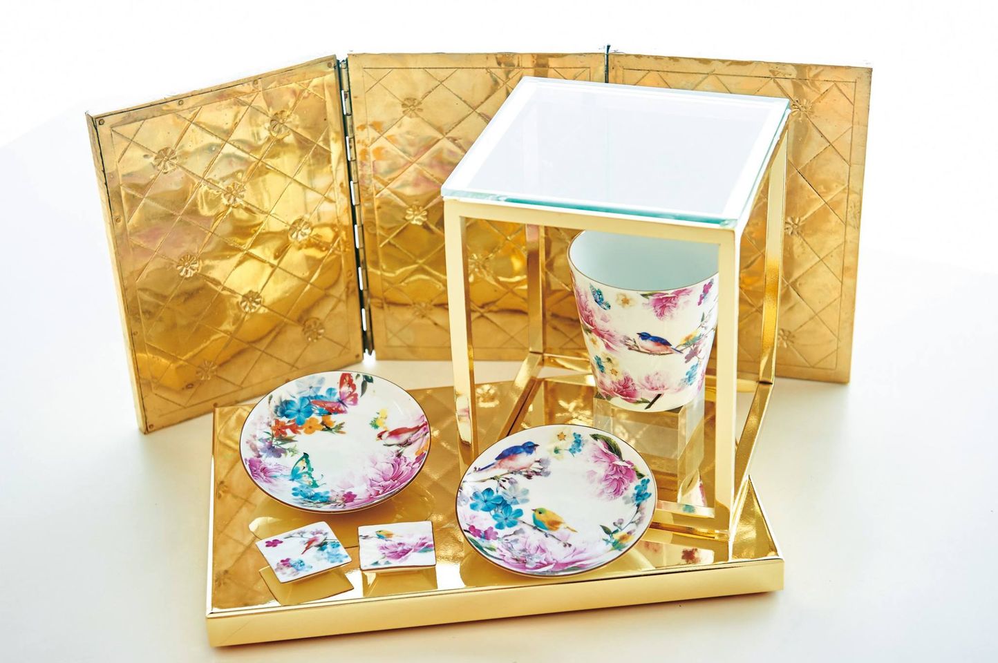 Chesty ☓ARITA PORCELAIN LAB 伊勢丹新宿店 | 【公式】アリタポーセリンラボ｜ARITA PORCELAIN LAB